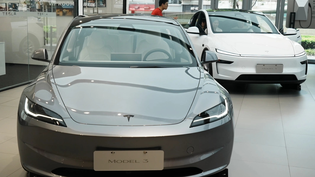 Tesla tops reliability in EV SUV showdown, Rivian lags