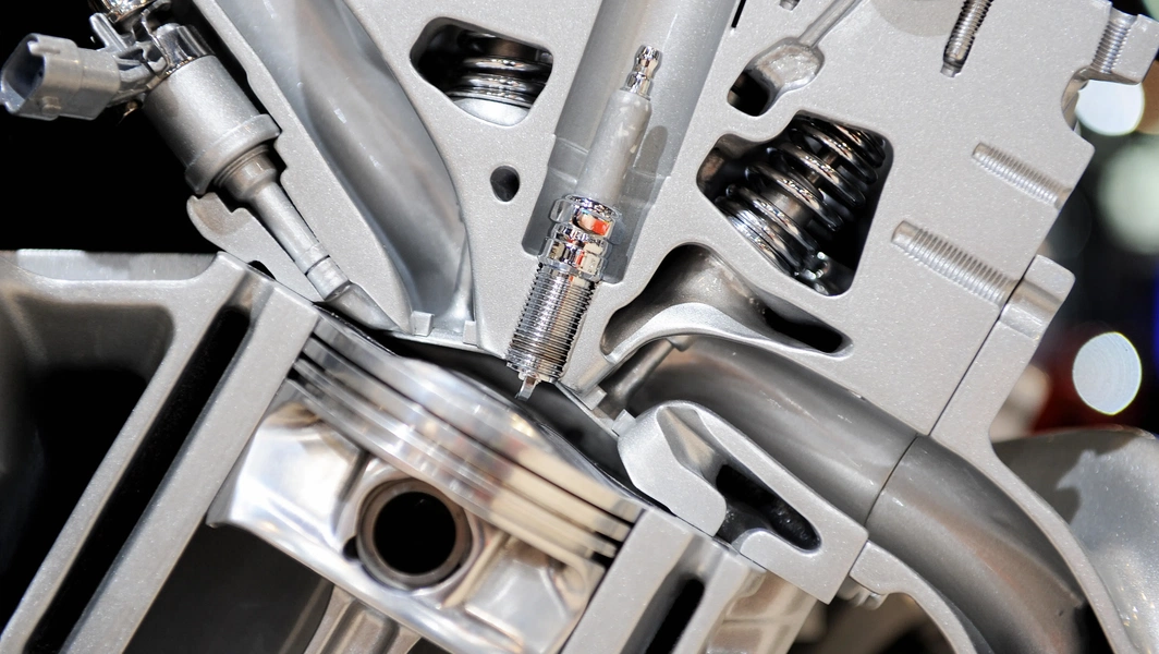 Fuel injection and carburetor compared