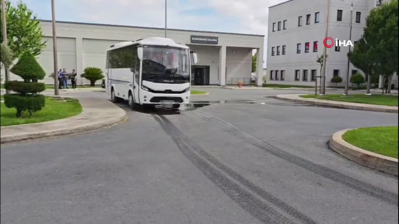 Havalimanında hanutçuluk operasyonu: 12 tutuklama