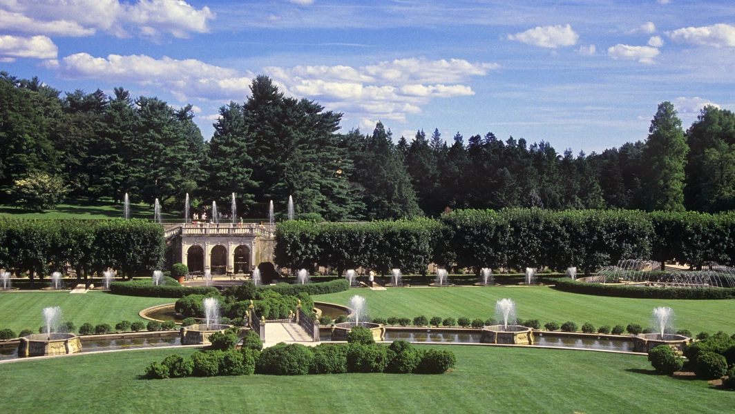 17 colorful gardens and flower festivals to visit