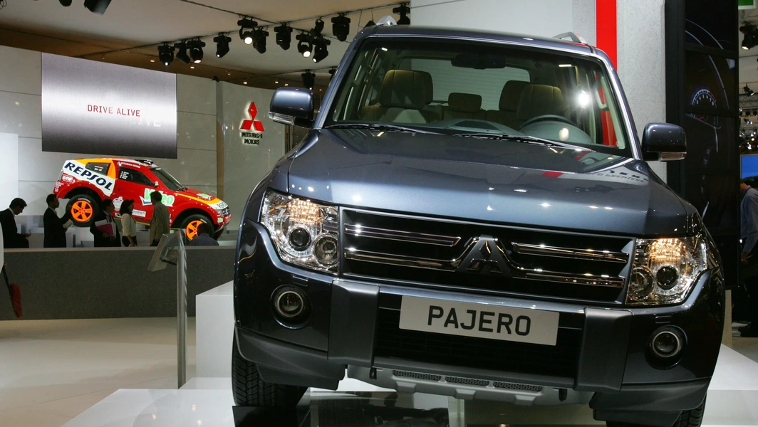 2027 Mitsubishi Pajero previewed with larger size, hybrid hint