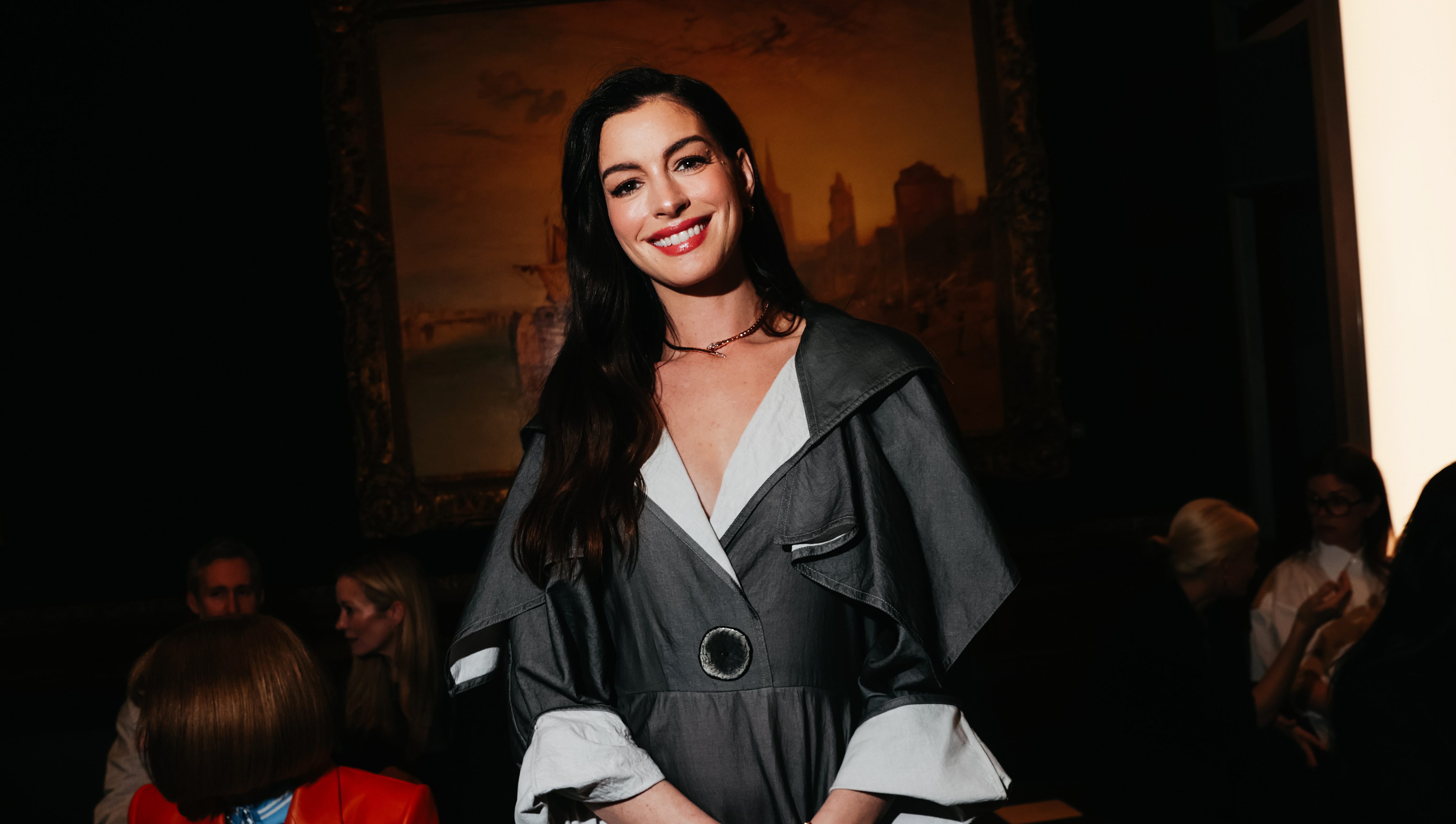 Anne Hathaway’s kids: Everything to know about her sons & pregnancy ...