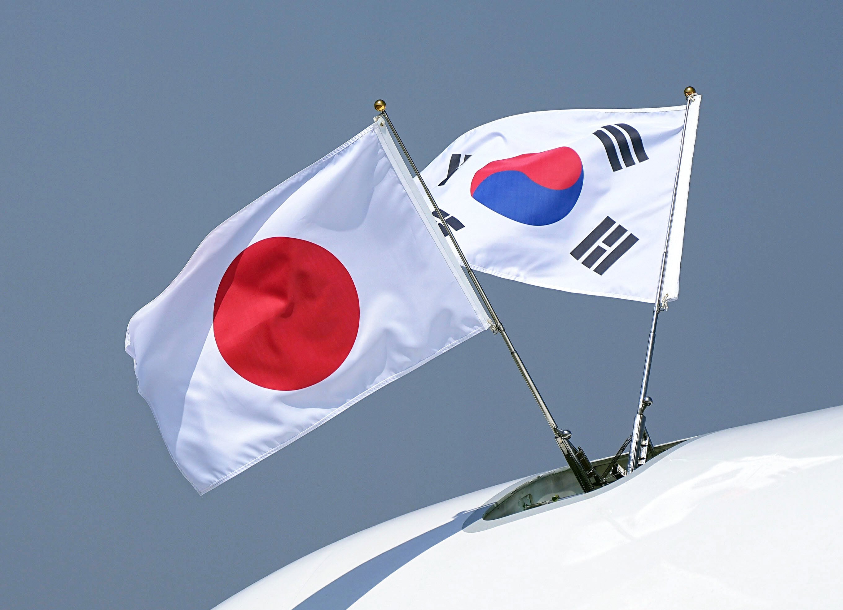 Japan, South Korea not for nuclear weapons: until one of them changes ...