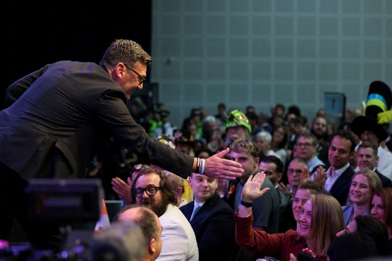 Starmer se compromete a combatir cualquier desafío tras victoria de su ...