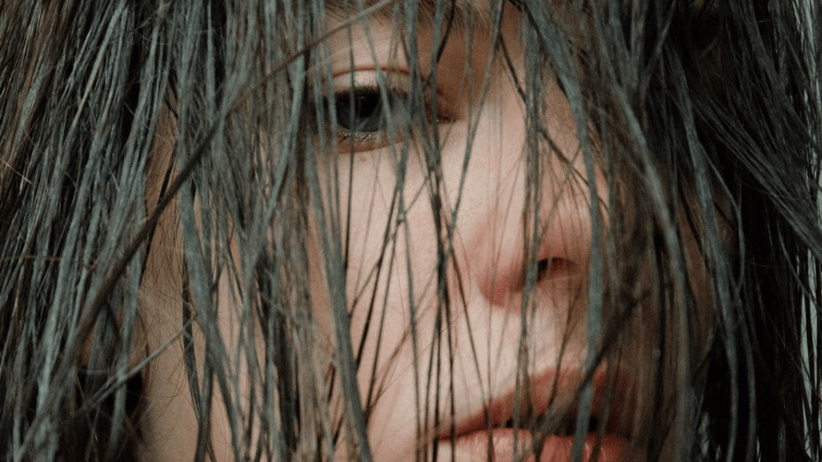 Millions of Women Sleep With Wet HairHere Are 6 Reasons Beauty Experts ...
