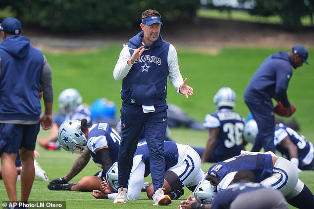 Dallas Cowboys coach fights back tears as emotional question about his ...