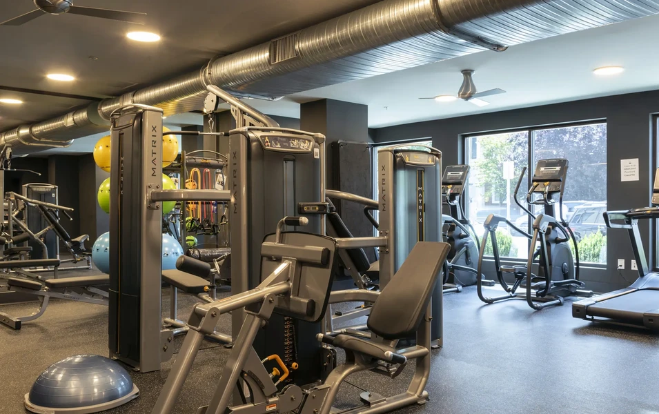 Gym etiquette tips every beginner should know