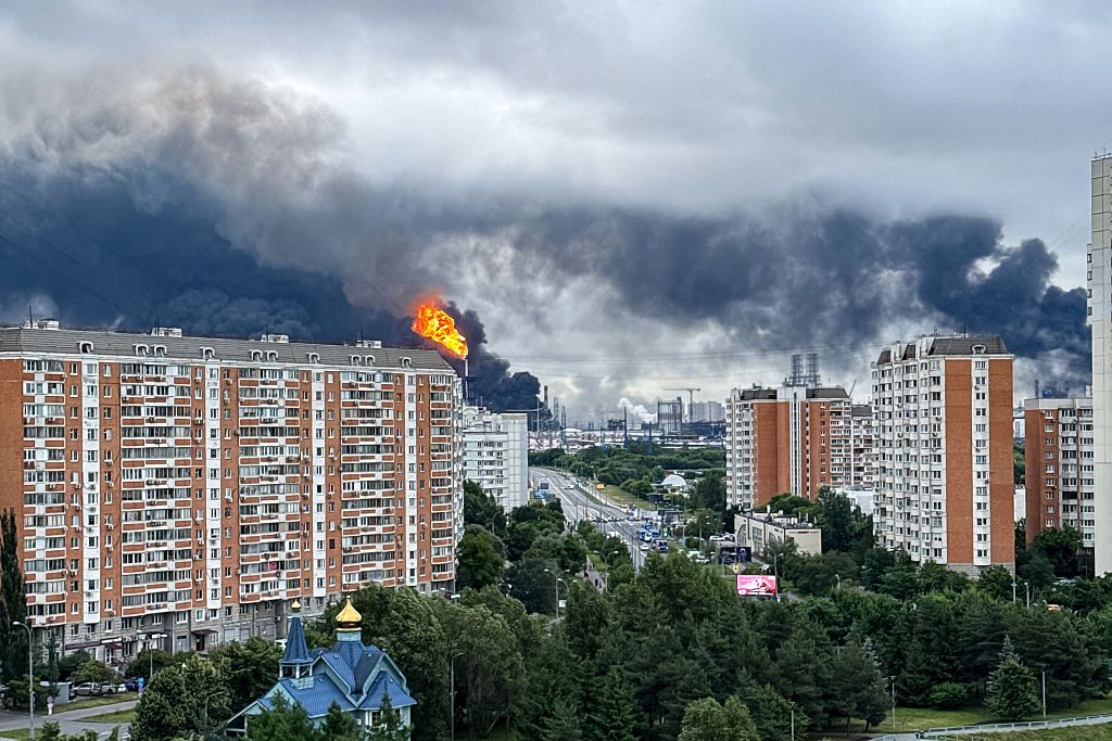 Moscow oil refinery halts operations after largest-ever drone attack on ...