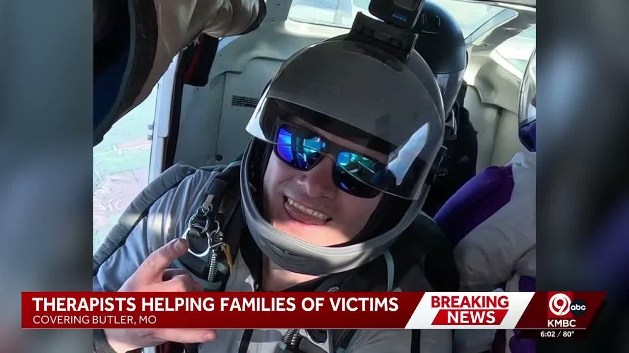 Butler, Missouri skydiving plane crash kills 12