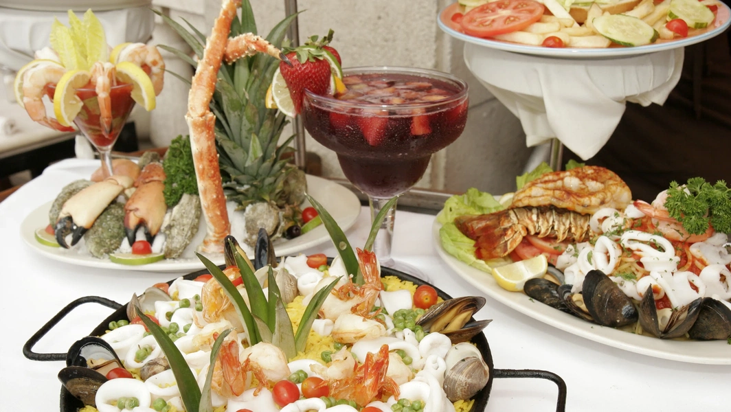 10 restaurant menu items with huge markups