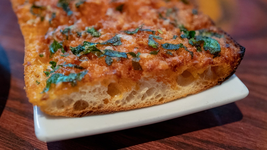 Mastering garlic bread from base to flavor
