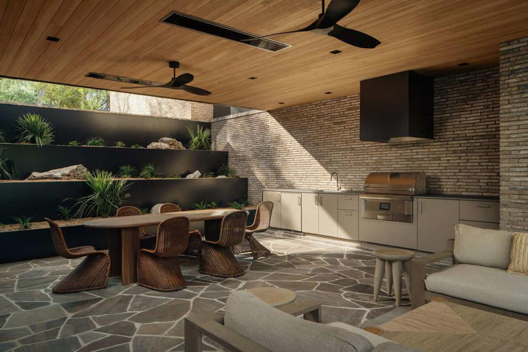 Photos: Peek inside the $7.9M modern home with an optional Lake Austin ...