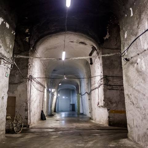 Suspended self – Z generációs pszichológiai tájak – kiállítás a Dreher ...