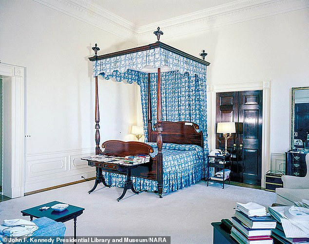 Report: Inside Trump and Melania's separate White House bedroom doors