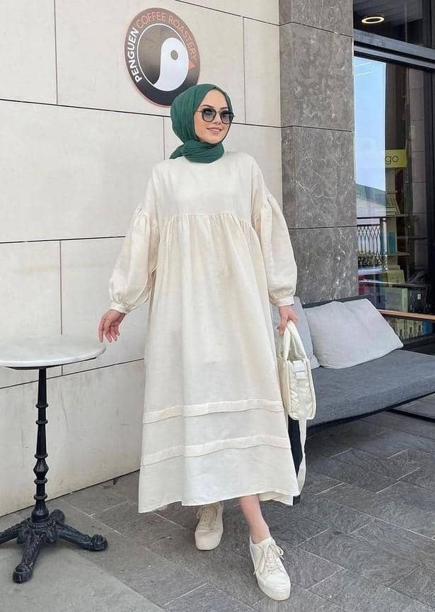 Gamis putih cocok dengan jilbab warna apa? Ini 7 pilihannya