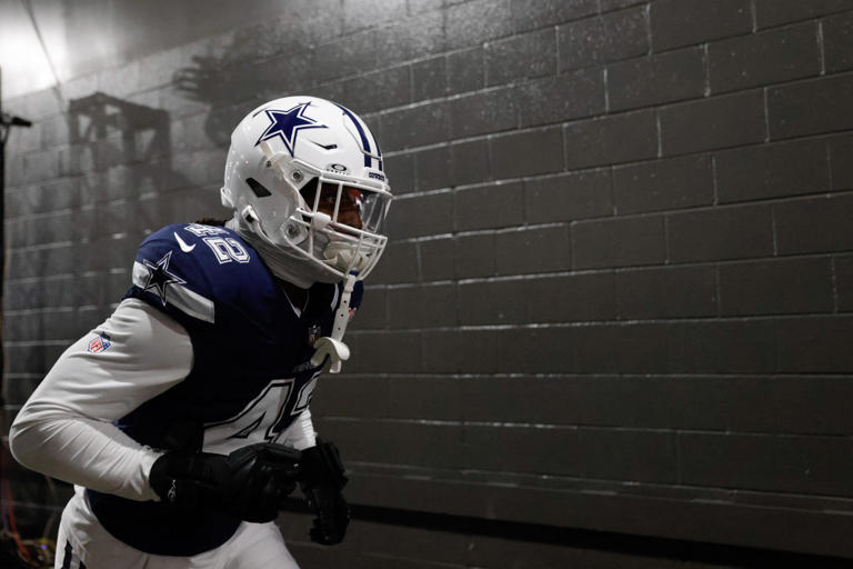 ESPN identifies Packers' ideal Band-Aid fix for Micah Parsons' absence ...