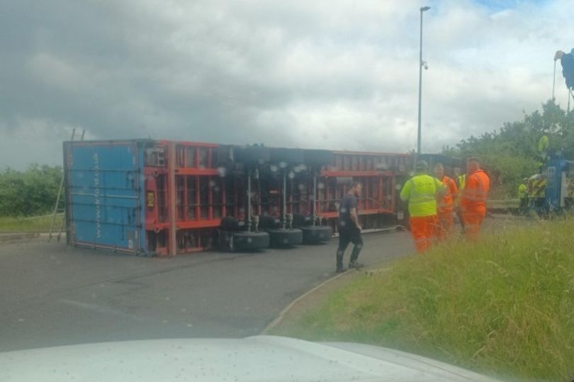Overturned lorry shuts busy Chirk road