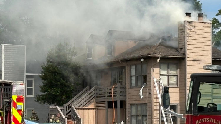 Huntsville Fire & Rescue responds to house fire on Village Drive
