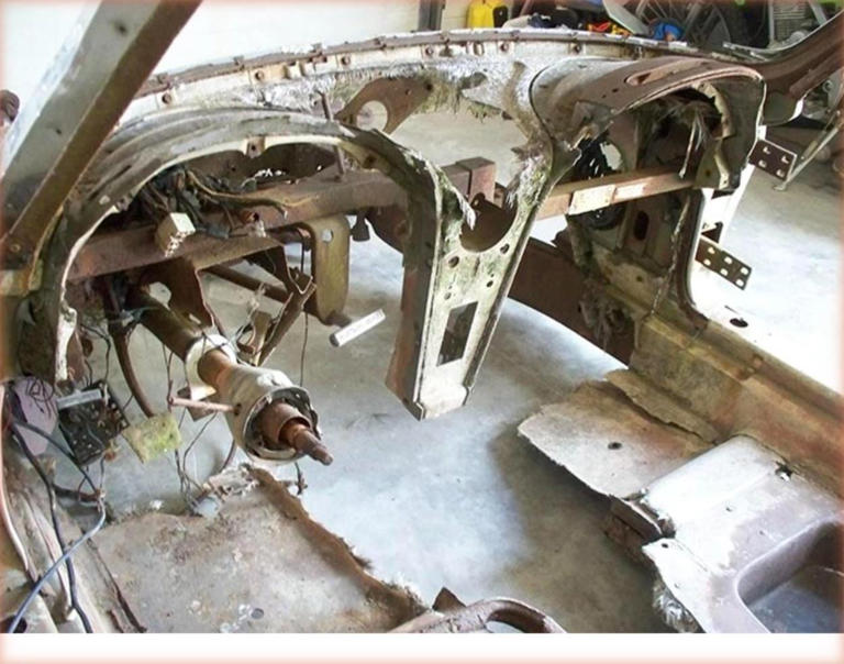 Fire-scarred 1963 Corvette split-window shell hits $25K on Bring a ...