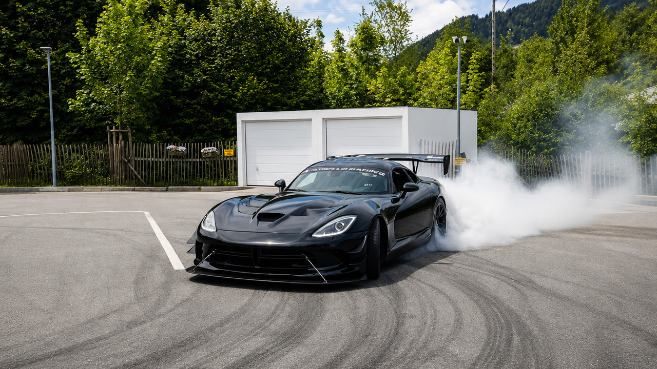 Dodge Viper ACR faces an Autobahn speed test