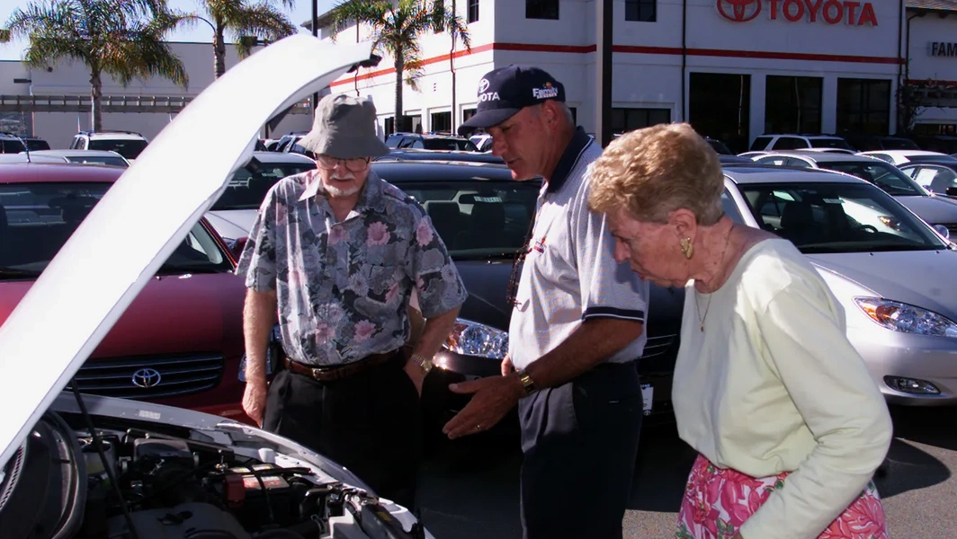 20 smart car choices and money tips for retirees