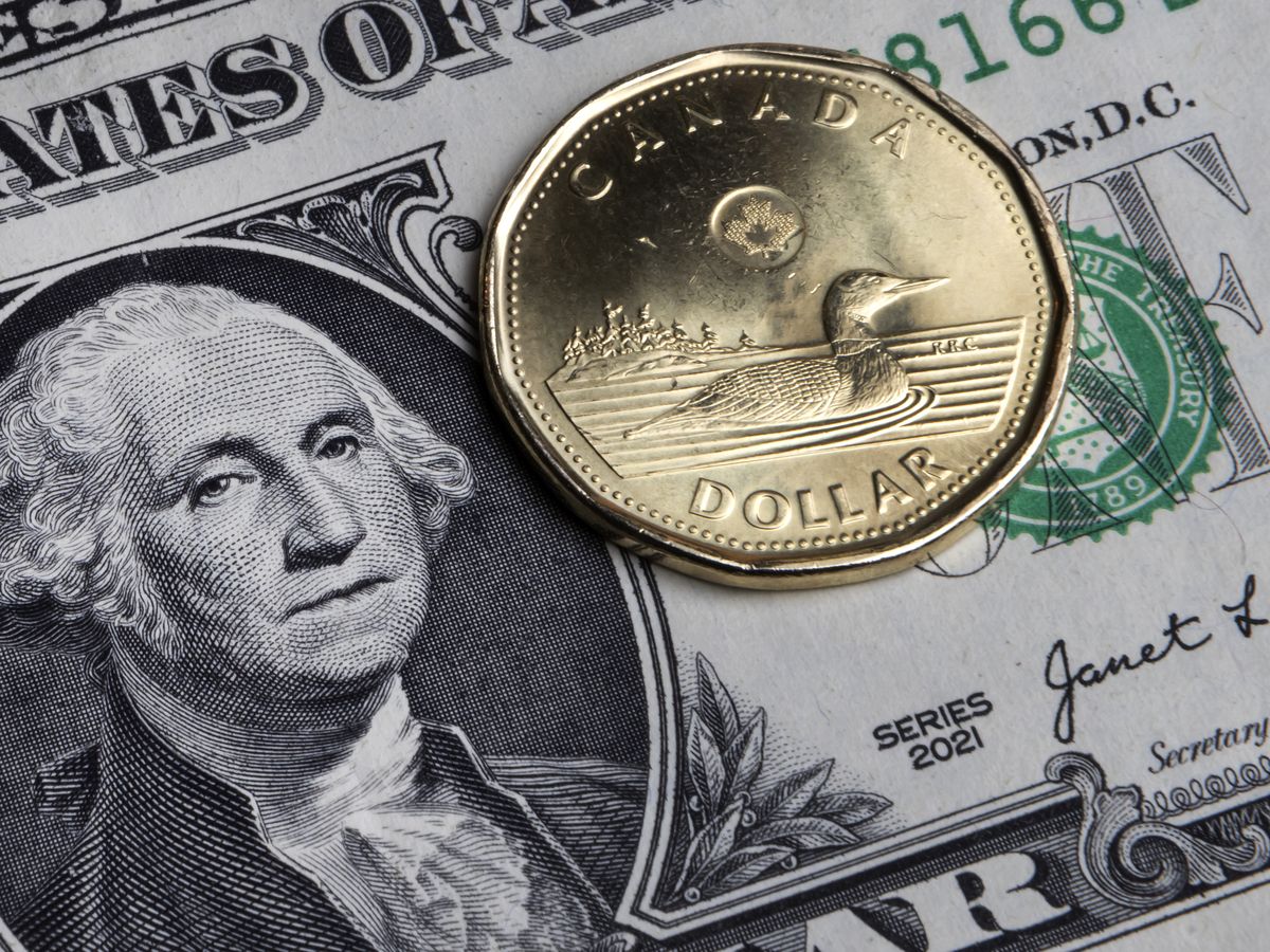 Canadian dollar closing in on 70 cents US on 'brutal' selloff — and it ...
