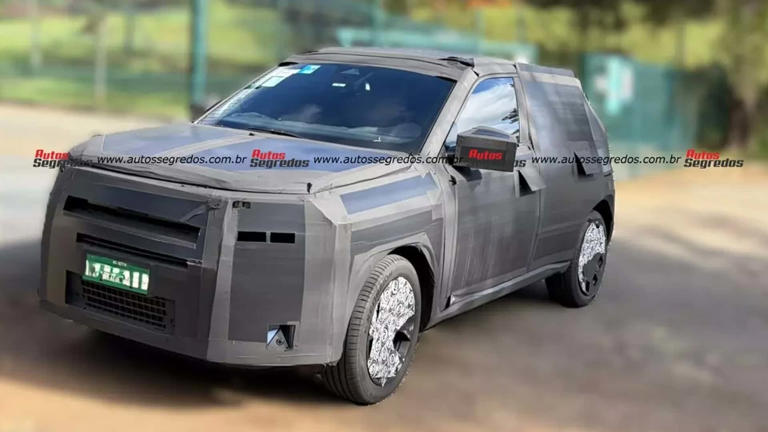 Flagra: Fiat Argo nacional será mais simples e menos colorido que o Panda