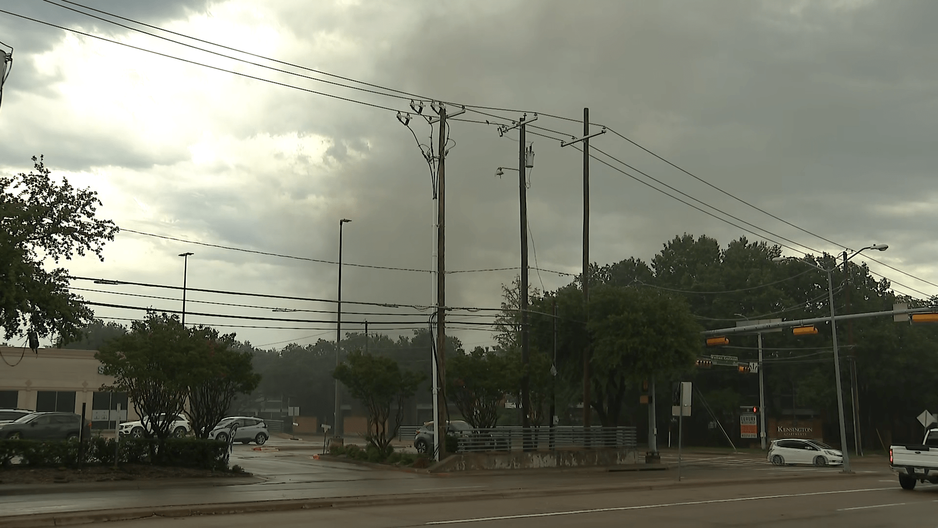 Fire in North Dallas gated community, house evacuated