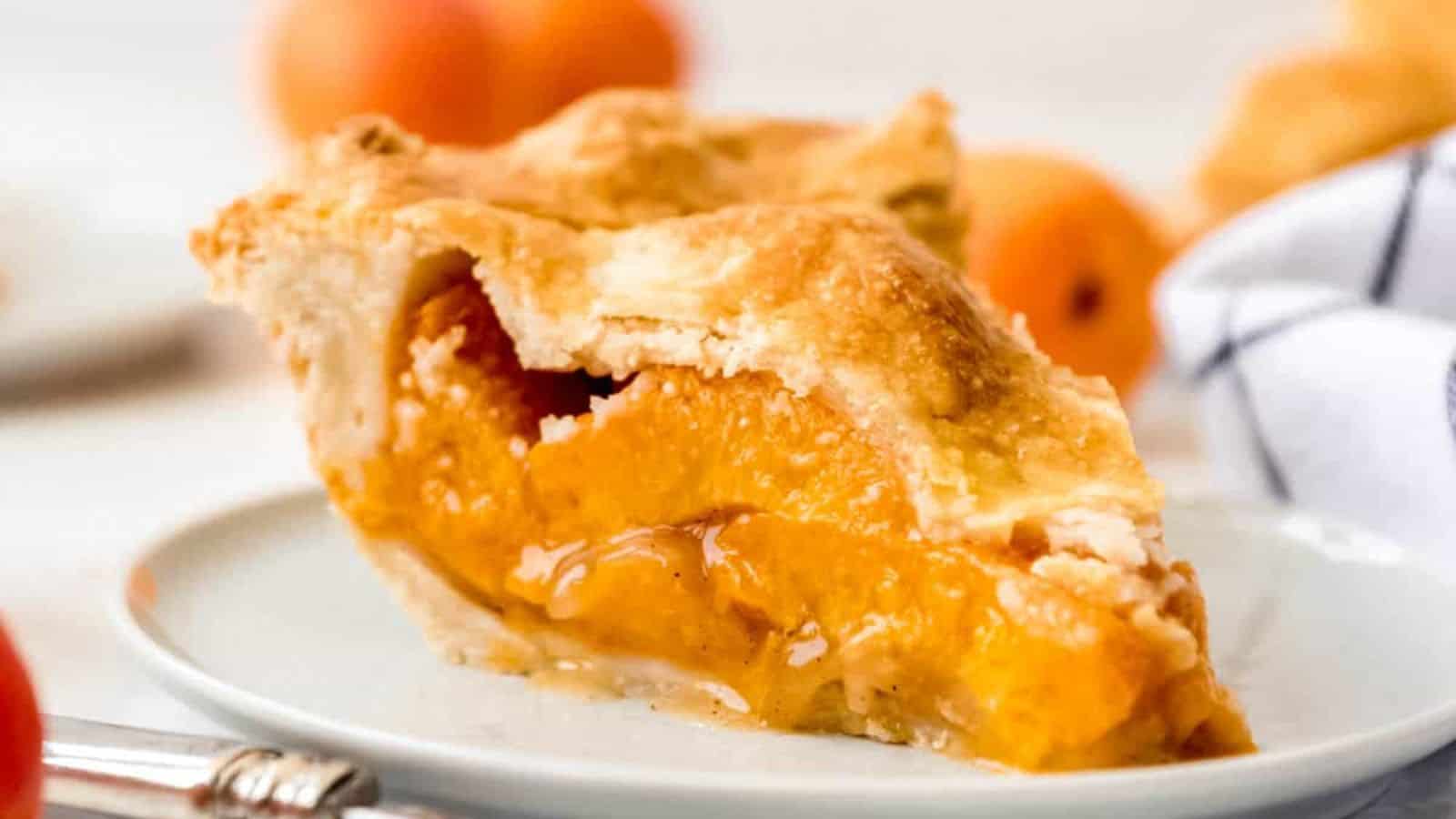 14 vacation-worthy pies bursting with fresh summer flavor