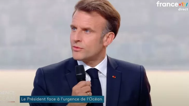 Emmanuel Macron recadre Caroline Roux en direct sur France 2 : une ...