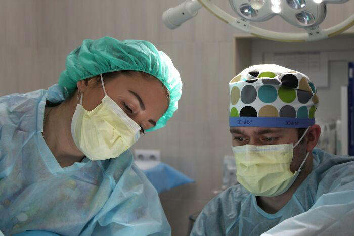 31 funny things patients said to doctors before anesthesia kicked in