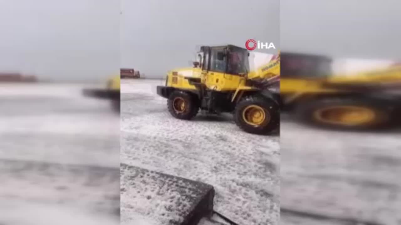 Kars'ta fındık büyüklüğünde dolu yağdı: Akyaka ve Arpaçay beyaza büründü