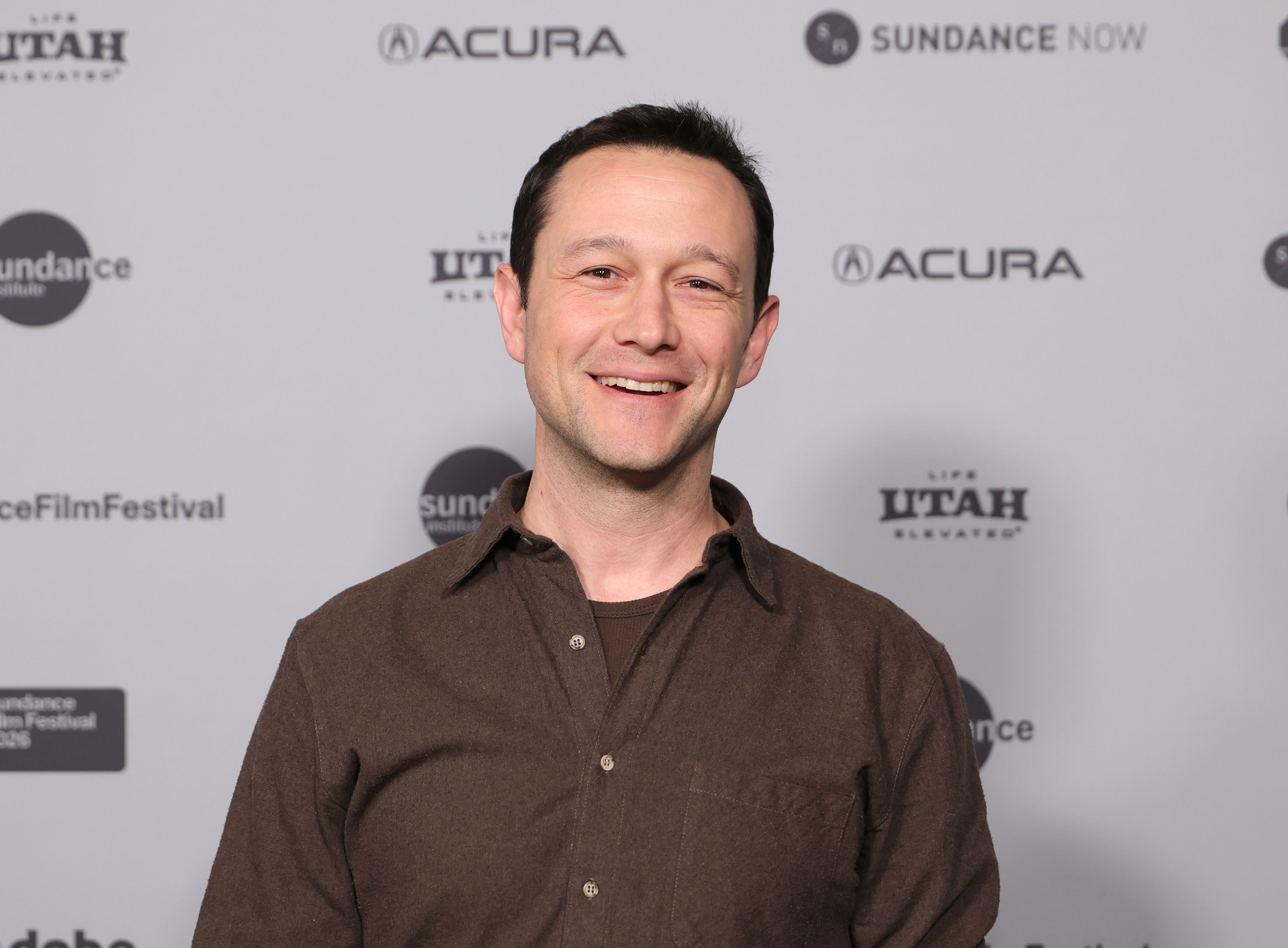 Joseph Gordon-Levitt, Sophia Bush defend ties to Dialog Group