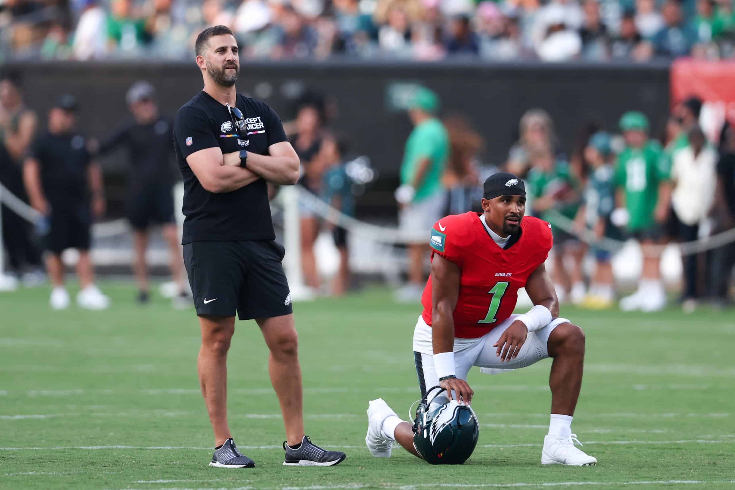 Eagles wide receiver fakes an injury at practice (video)