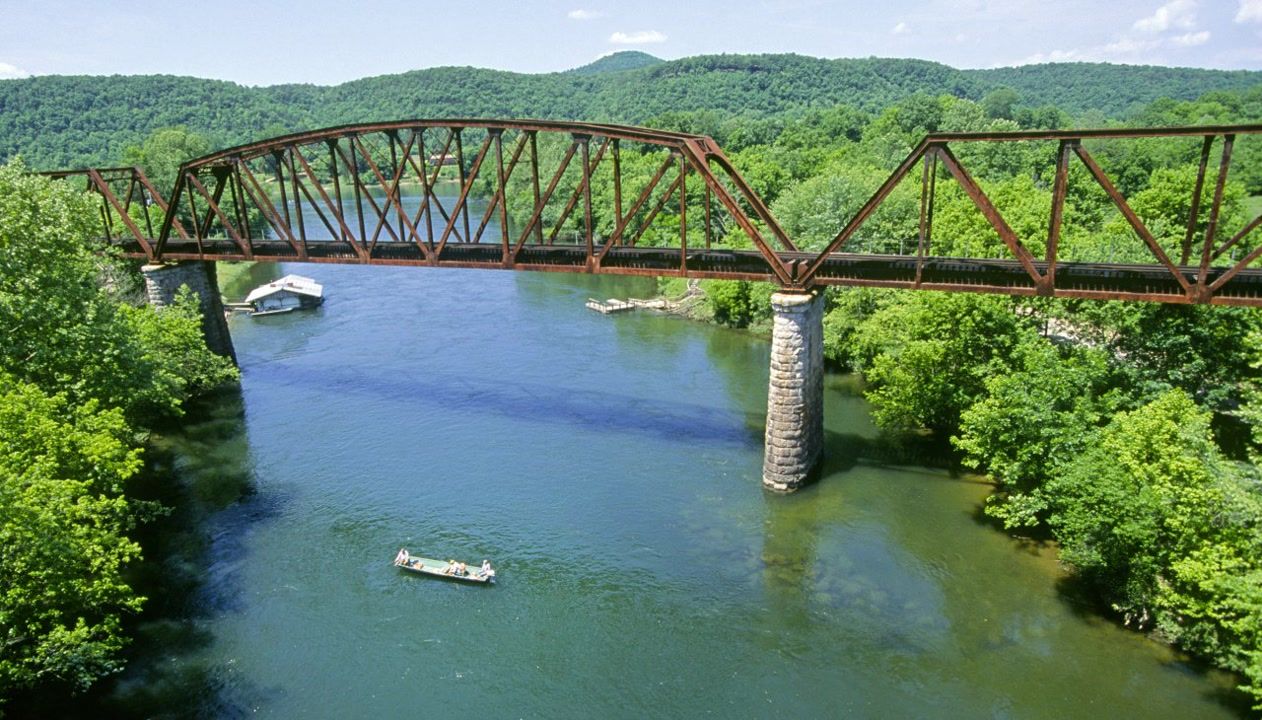 7 must-read historical fiction books set in the Ozarks!