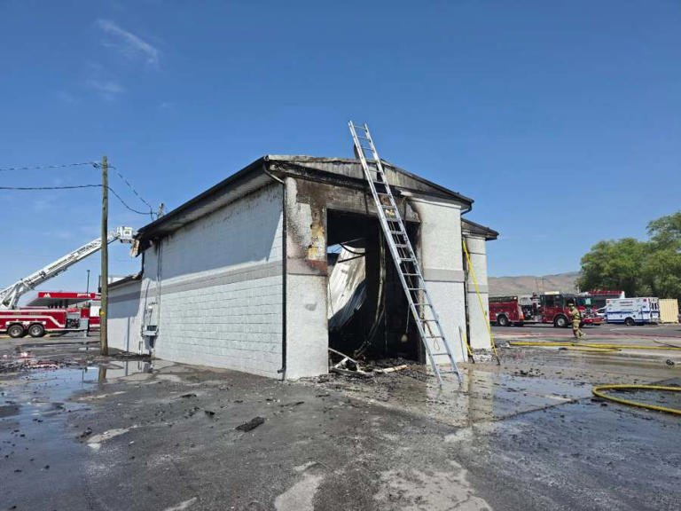 Firefighter, civilian injured in commercial fire in Tremonton