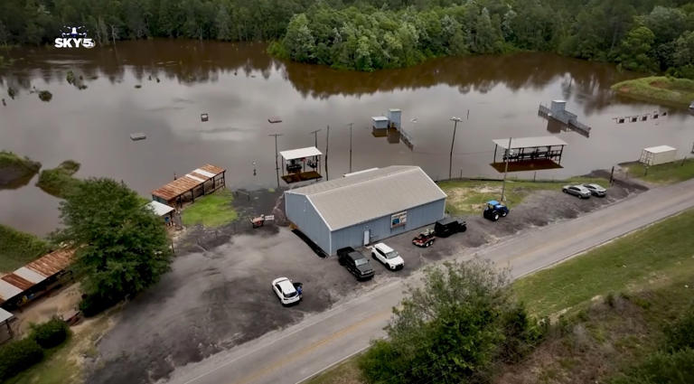 Baldwin County rivers run through it, around it and over it
