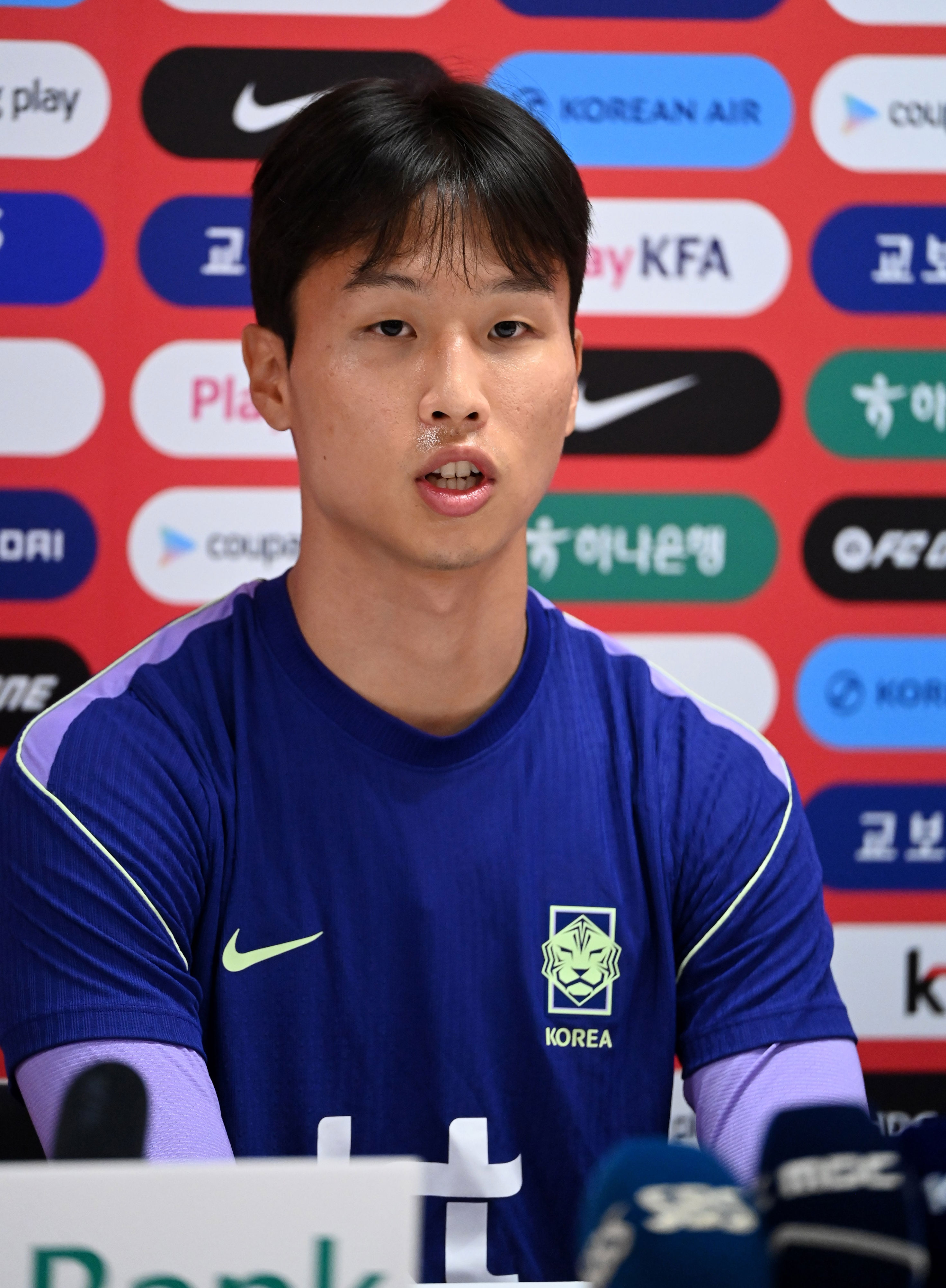 Eom Ji-sung recalls Ghana match during cross to Cho Gue-sung