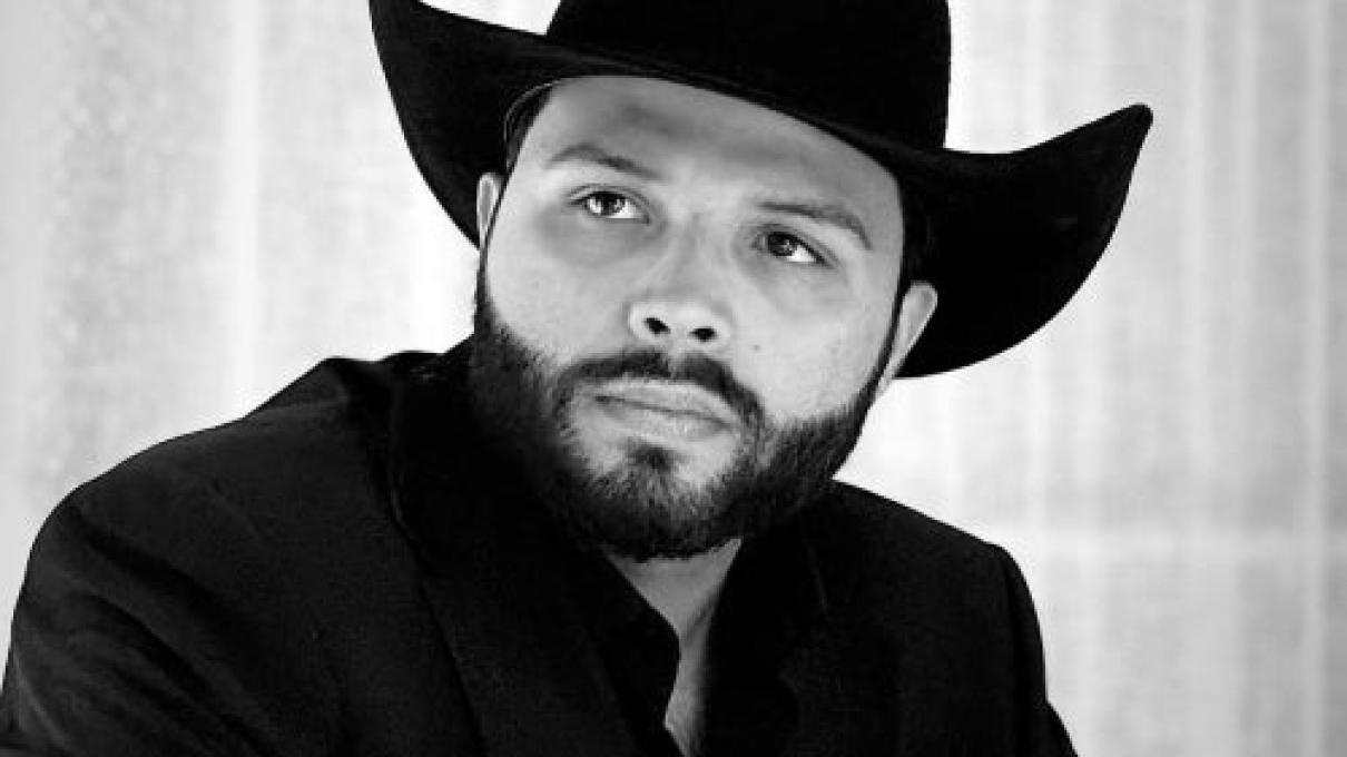 Quítate: el polémico video donde Pepe Aguilar le niega un abrazo a su ...