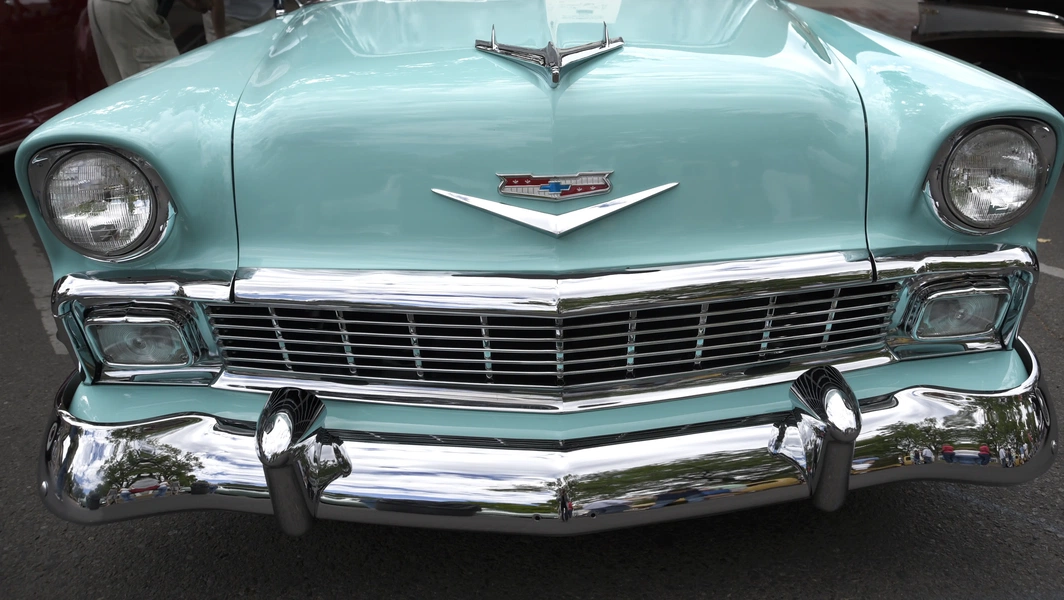 How car culture shaped guitar colors