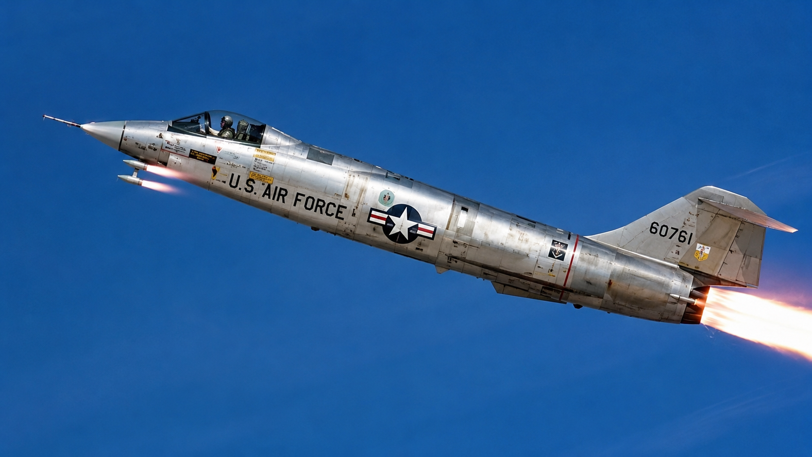 The F-104 Starfighter - It touched space, failed in Vietnam, then ...