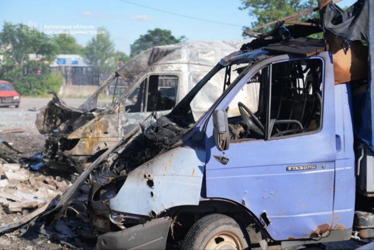 Russia strikes Ukraine's Zaporizhzhia: Damage to logistics operator ...