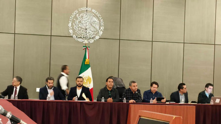 Maestros CNTE, SNTE Chiapas mesa diálogo SEP demandas