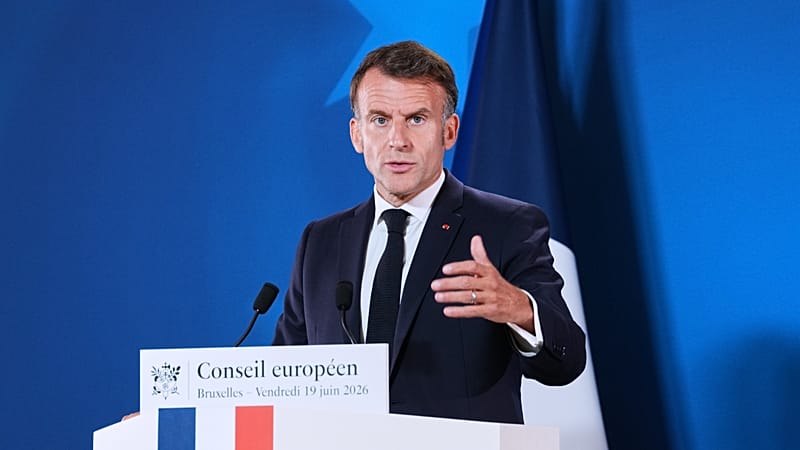 « Pas notre Europe » : Macron et Sánchez fustigent des centres de ...
