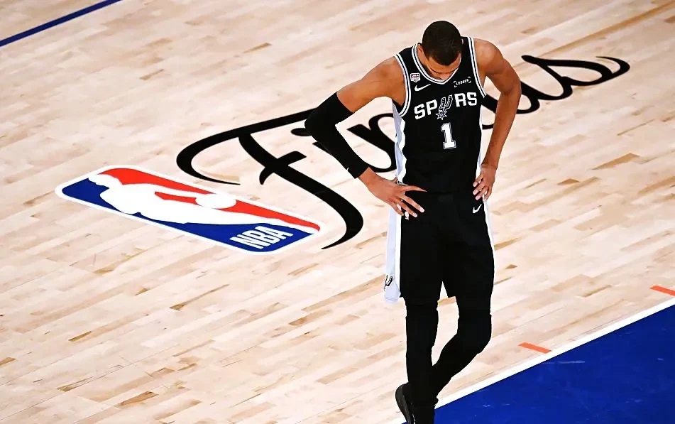 Spurs face pivotal offseason after Finals heartbreak