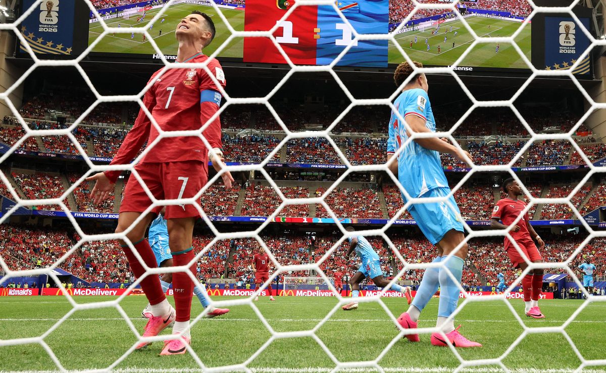En Portugal le piden a Cristiano Ronaldo que se retire y ponen de ...