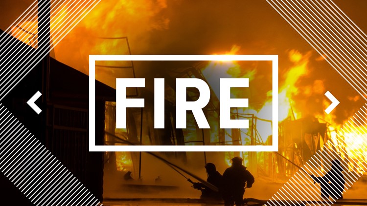 4 displaced after overnight house fire in Davenport