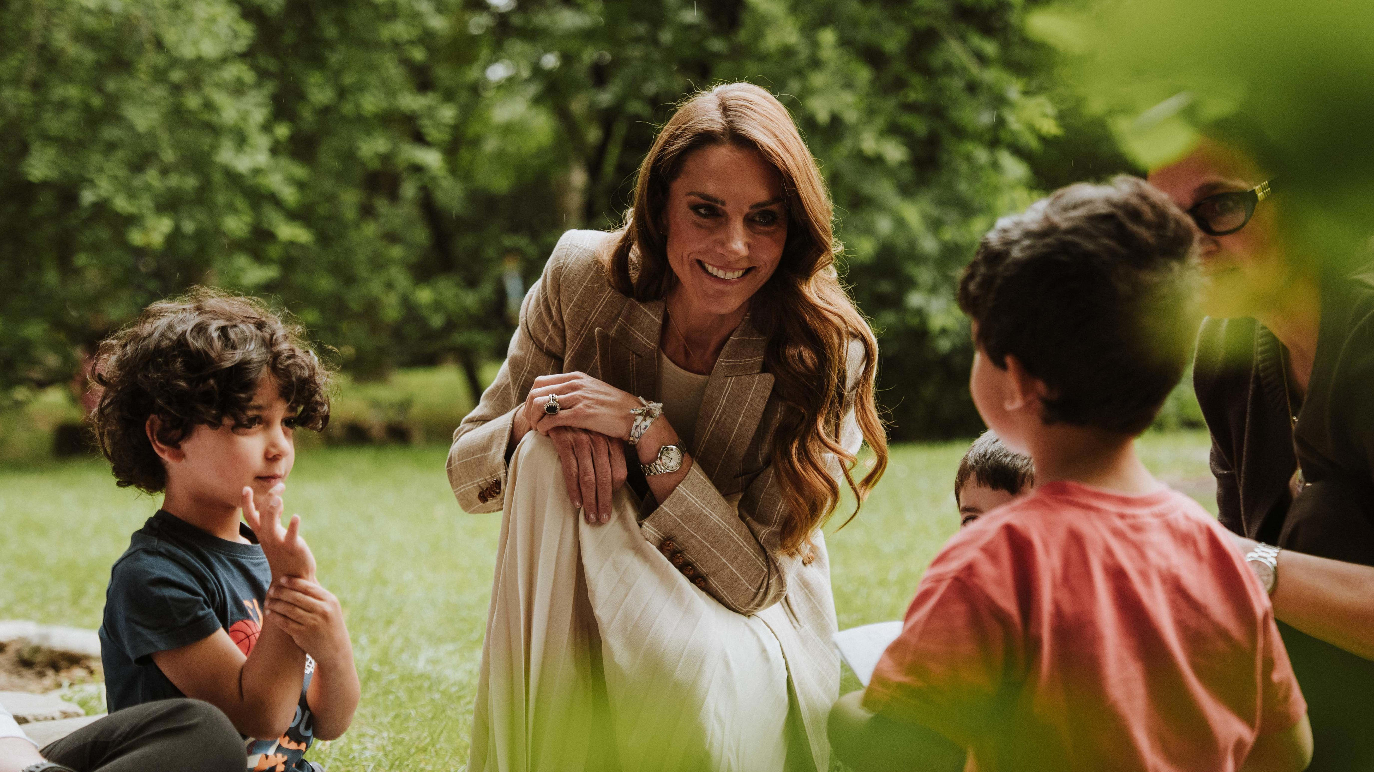 Kate reflects on Italy tour in essay, as new pictures released