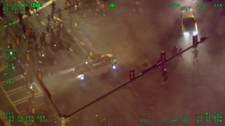 Video: 7 in custody after 'street racers' take over intersection ...
