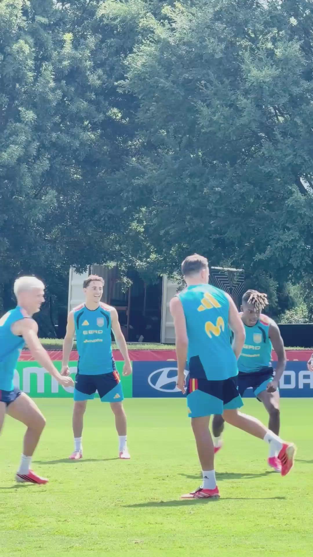 La locura de Gavi en los rondos de la selección: es el rey